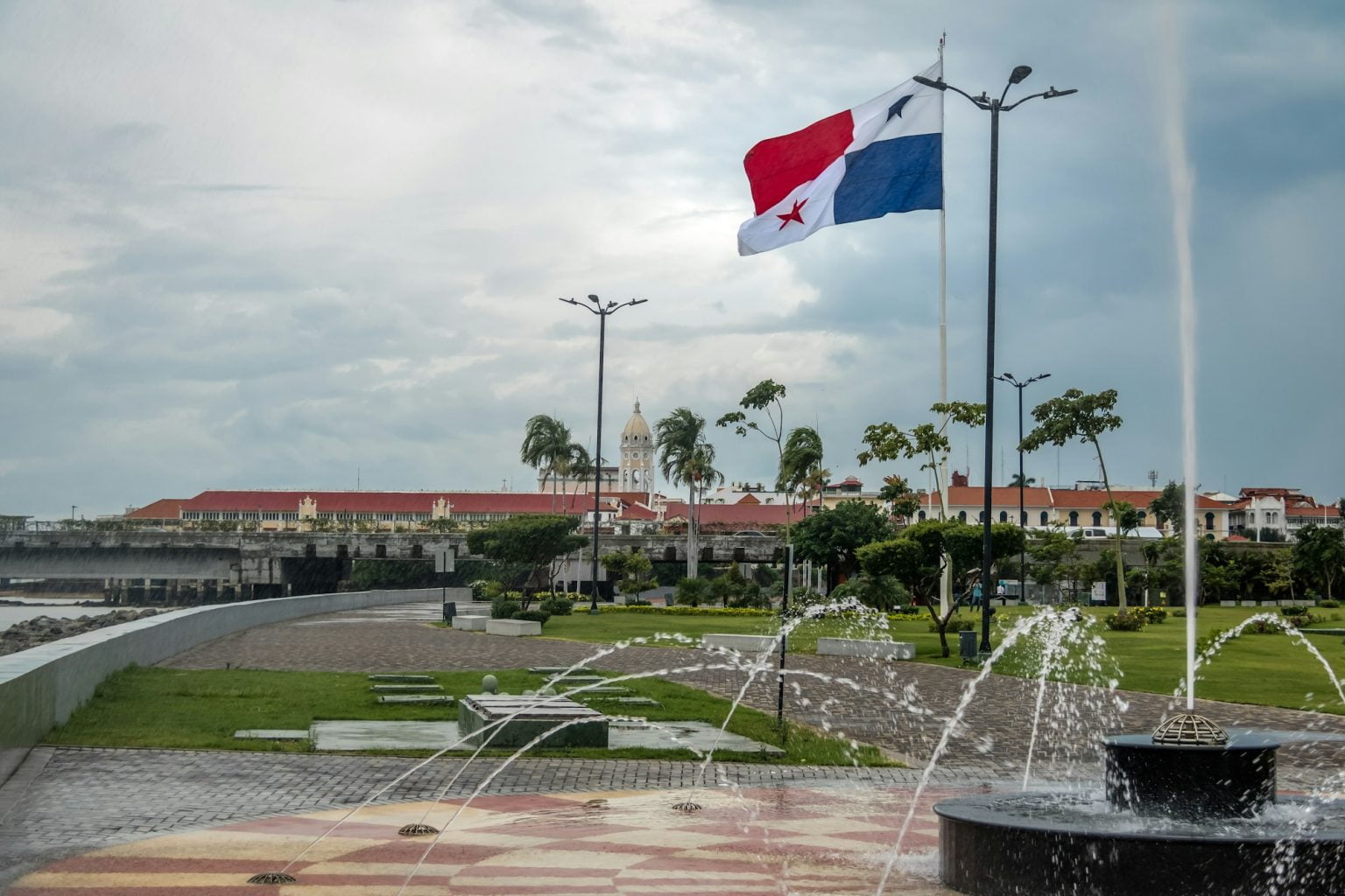 Profil Negara Panama [Lengkap] - Bendera
